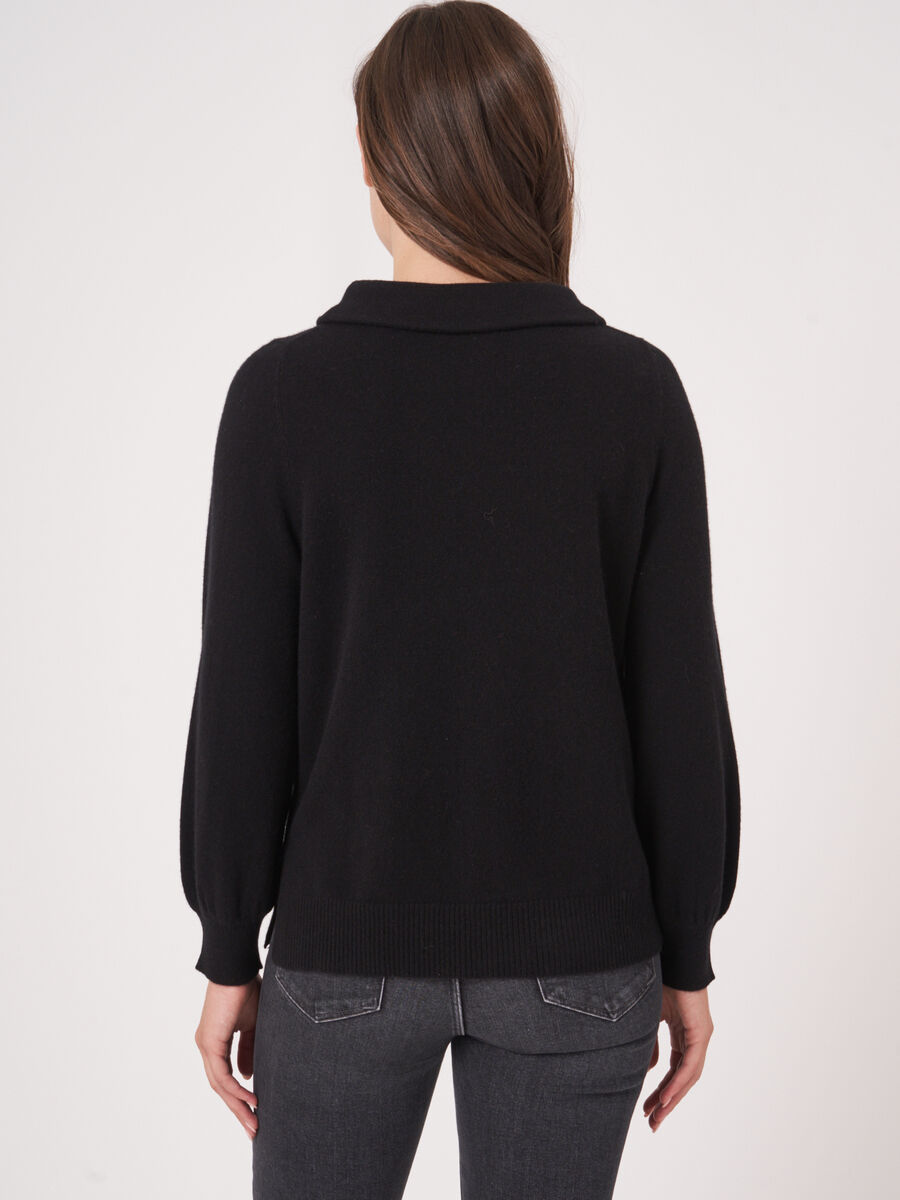 Cashmere sweater with Audrey Hepburn style boat neck collar