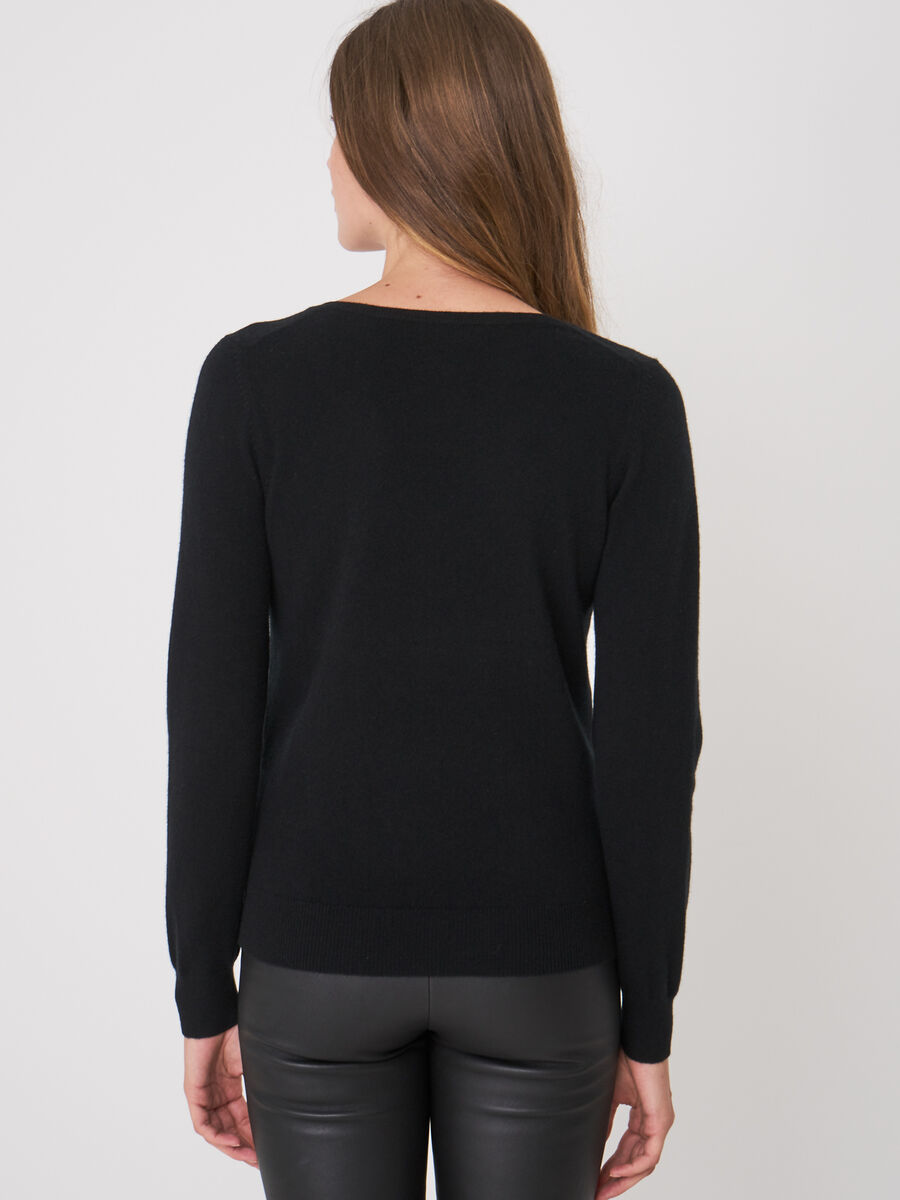 Luxurious Clothing for Women | REPEAT Cashmere