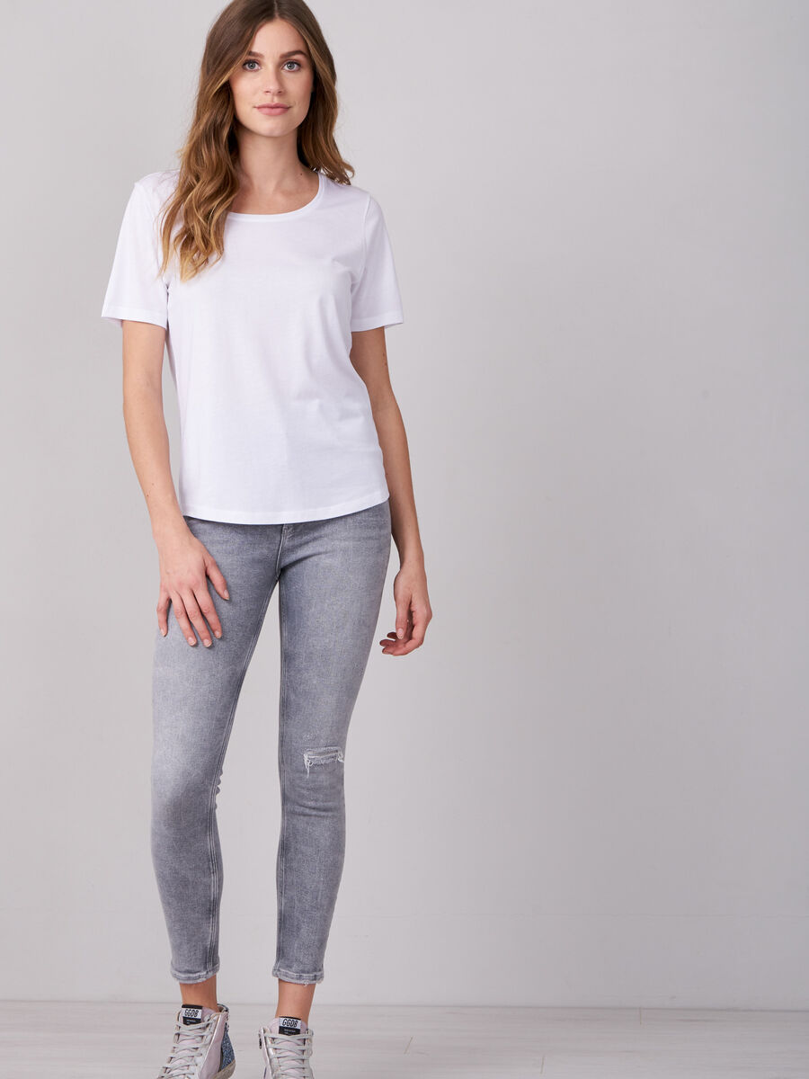 Women's basic T-Shirt
